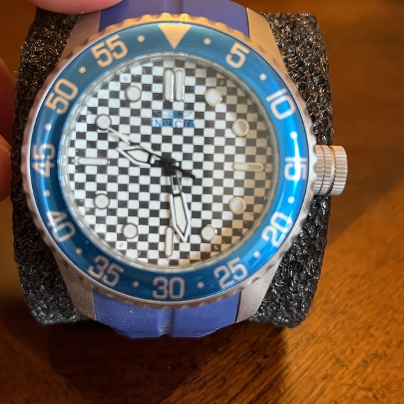 Invicta | Accessories | Invicta Blue And Silver Checkered Dial Watch ...